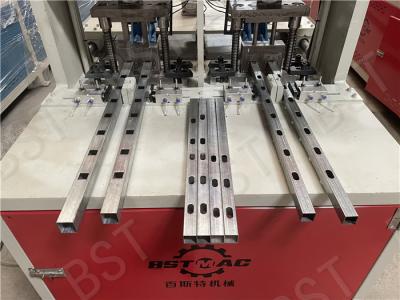 Cina Punzonatrice idraulica della metropolitana di rettangolo quadrato del giro 0.75KW con il taglio del sistema in vendita