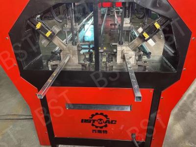 中国 楕円形の三角Dの形の穴のために頑丈な構造スチールCNCの管の打つ機械 販売のため