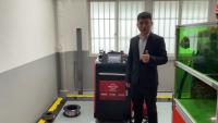 China Raycus Source Handheld Laser Cleaning Machine 200W Metal Derusting Laser Cleaning Machine for sale