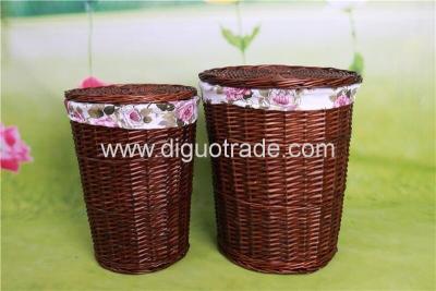 China Handmade wicker laundry basket with lid large and small size for sale