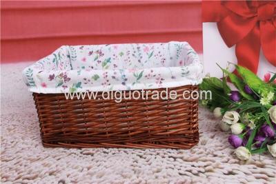 China Handmade wicker storage basket with lining for sale