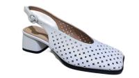 China Ladies Leather Sandals for sale