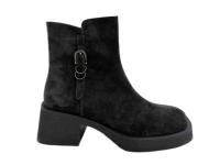 China Ladies Leather Boots for sale