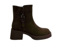 China Ladies Leather Boots for sale