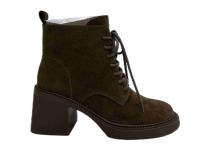 China Ladies Leather Boots for sale