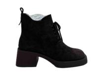 China Ladies Leather Boots for sale