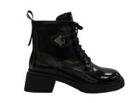 China Ladies Leather Boots for sale