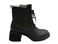 China Ladies Leather Boots for sale