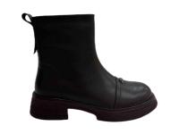 China Ladies Leather Boots for sale
