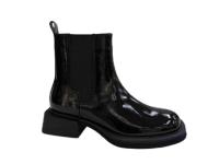 China Ladies Leather Boots for sale