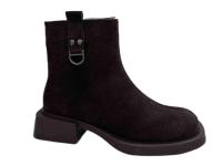 China Ladies Leather Boots for sale