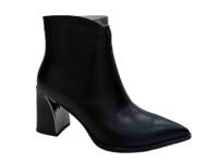 China Ladies Leather Boots for sale