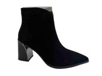 China Ladies Leather Boots for sale