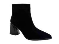 China Ladies Leather Boots for sale