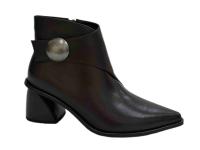China Ladies Leather Boots for sale