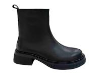 China Ladies Leather Boots for sale