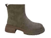 China Ladies Leather Boots for sale