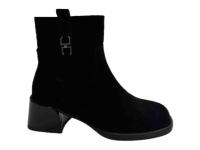 China Ladies Leather Boots for sale