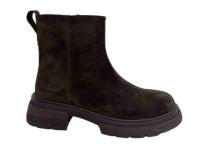 China Ladies Leather Boots for sale