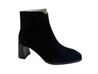 China Ladies Leather Boots for sale