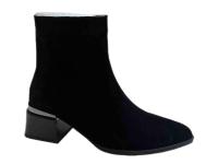 China Ladies Leather Boots for sale