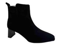 China Ladies Leather Boots for sale