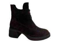 China Ladies Leather Boots for sale