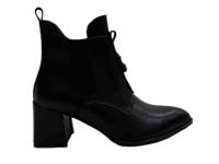China Ladies Leather Boots for sale