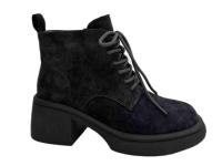 China Ladies Leather Boots for sale