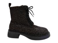 China Ladies Leather Boots for sale