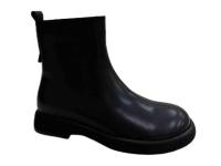 China Ladies Leather Boots for sale