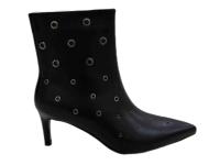 China Ladies Leather Boots for sale