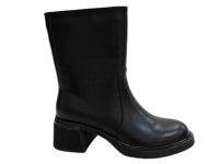 China Ladies Leather Boots for sale