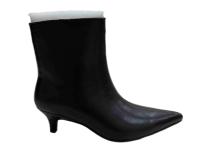 China Ladies Leather Boots for sale