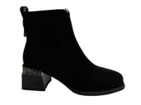 China Ladies Leather Boots for sale