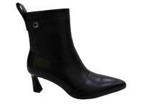 China Ladies Leather Boots for sale