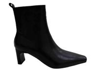 China Ladies Leather Boots for sale