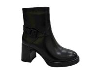 China Ladies Leather Boots for sale