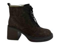 China Ladies Leather Boots for sale