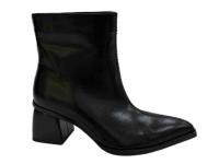 China Ladies Leather Boots for sale