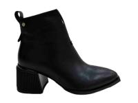 China Ladies Leather Boots for sale