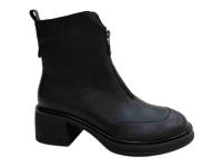 China Ladies Leather Boots for sale