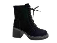 China Ladies Leather Boots for sale