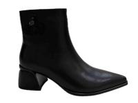 China Ladies Leather Boots for sale