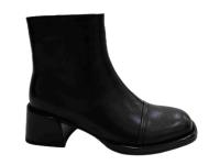 China Ladies Leather Boots for sale