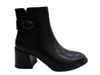 China Ladies Leather Boots for sale