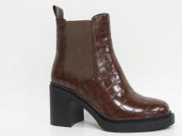 China Ladies Leather Boots for sale