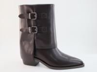 China Ladies Leather Boots for sale