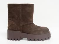 China Ladies Leather Boots for sale