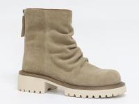 China Ladies Leather Boots for sale